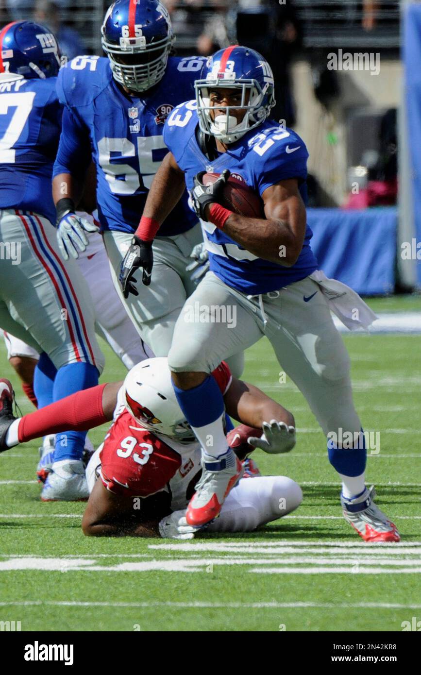 New York Giants running back Rashad Jennings (23) runs away from ...