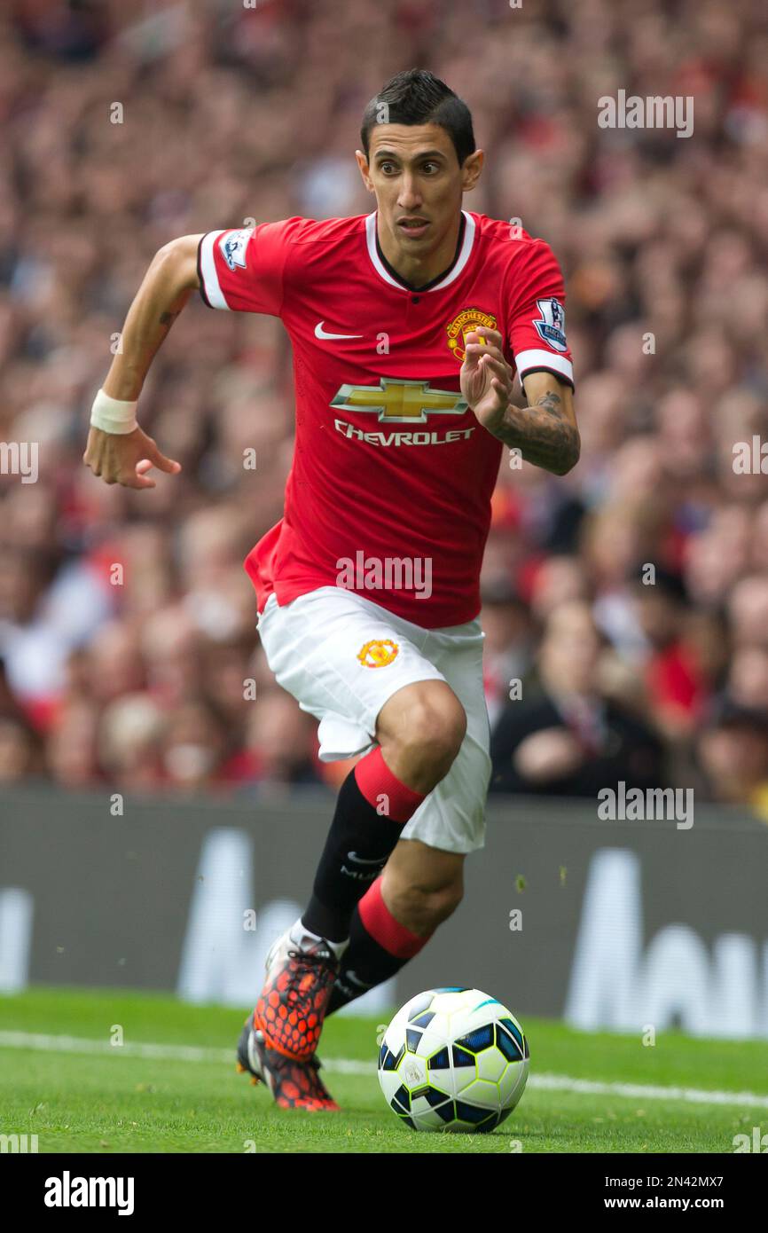 Manchester United's Angel Di Maria controls the ball downfield during ...