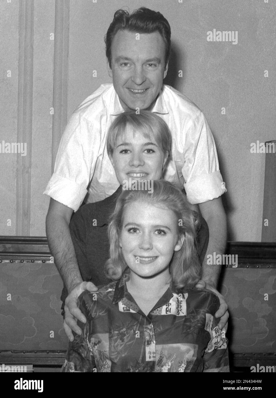British actor Donald Sinden with his two ladies, Juliet Mills, front ...