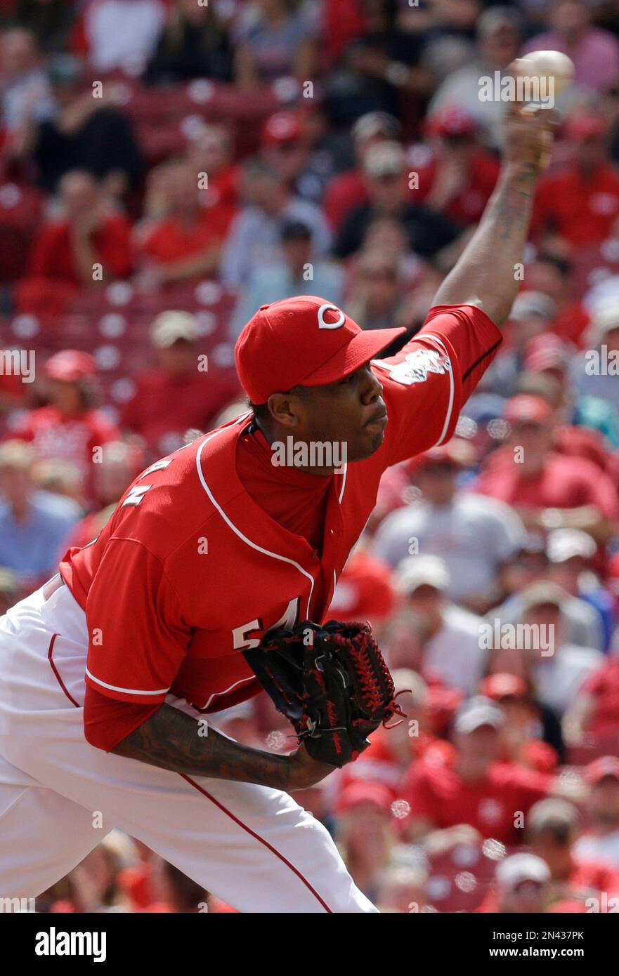 Cincinnati Reds relief pitcher Aroldis Chapman throws against the St ...