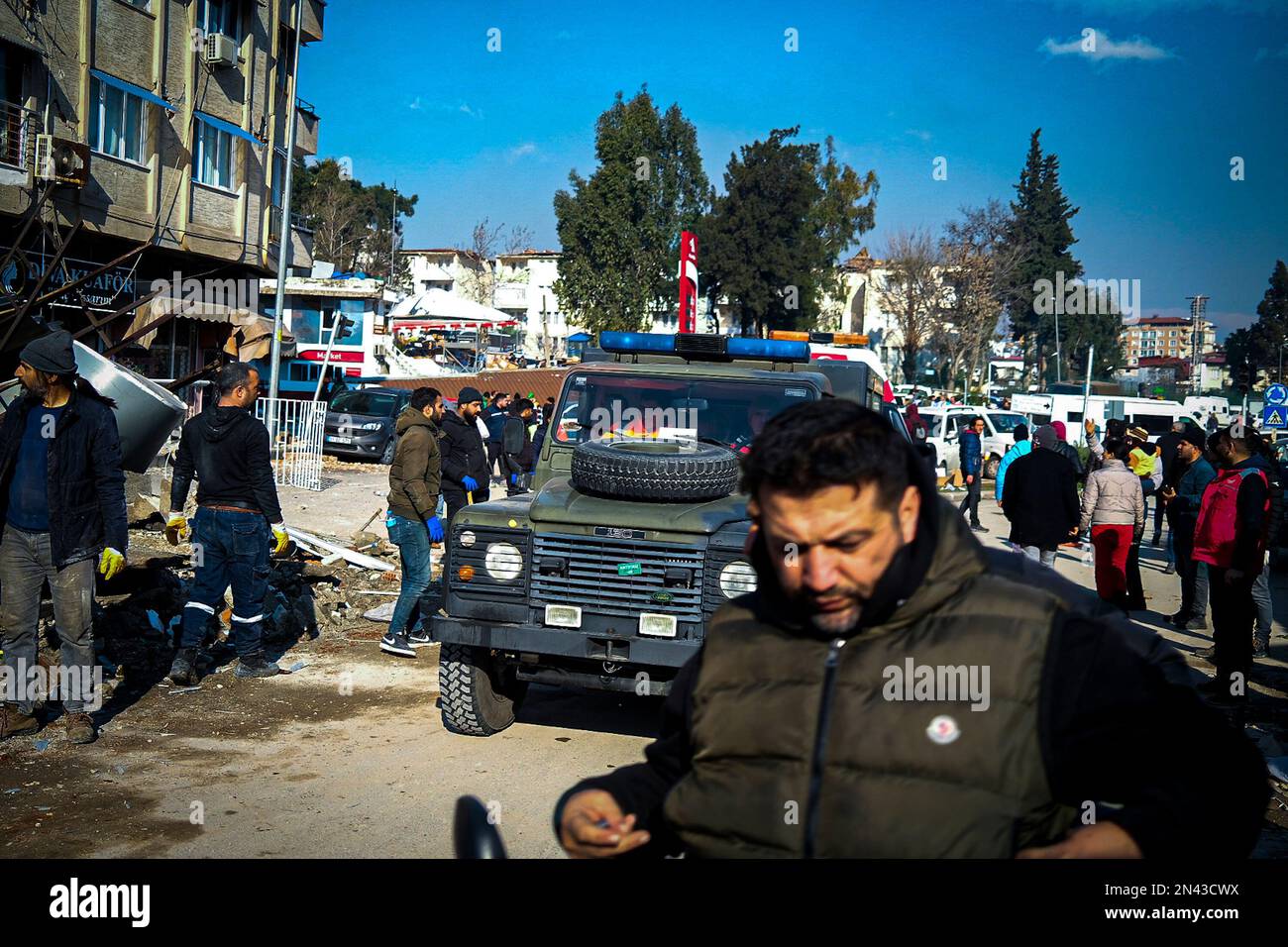 Hatay, Antakya, Turkey. 1st Jan, 2020. The search and rescue team of ...
