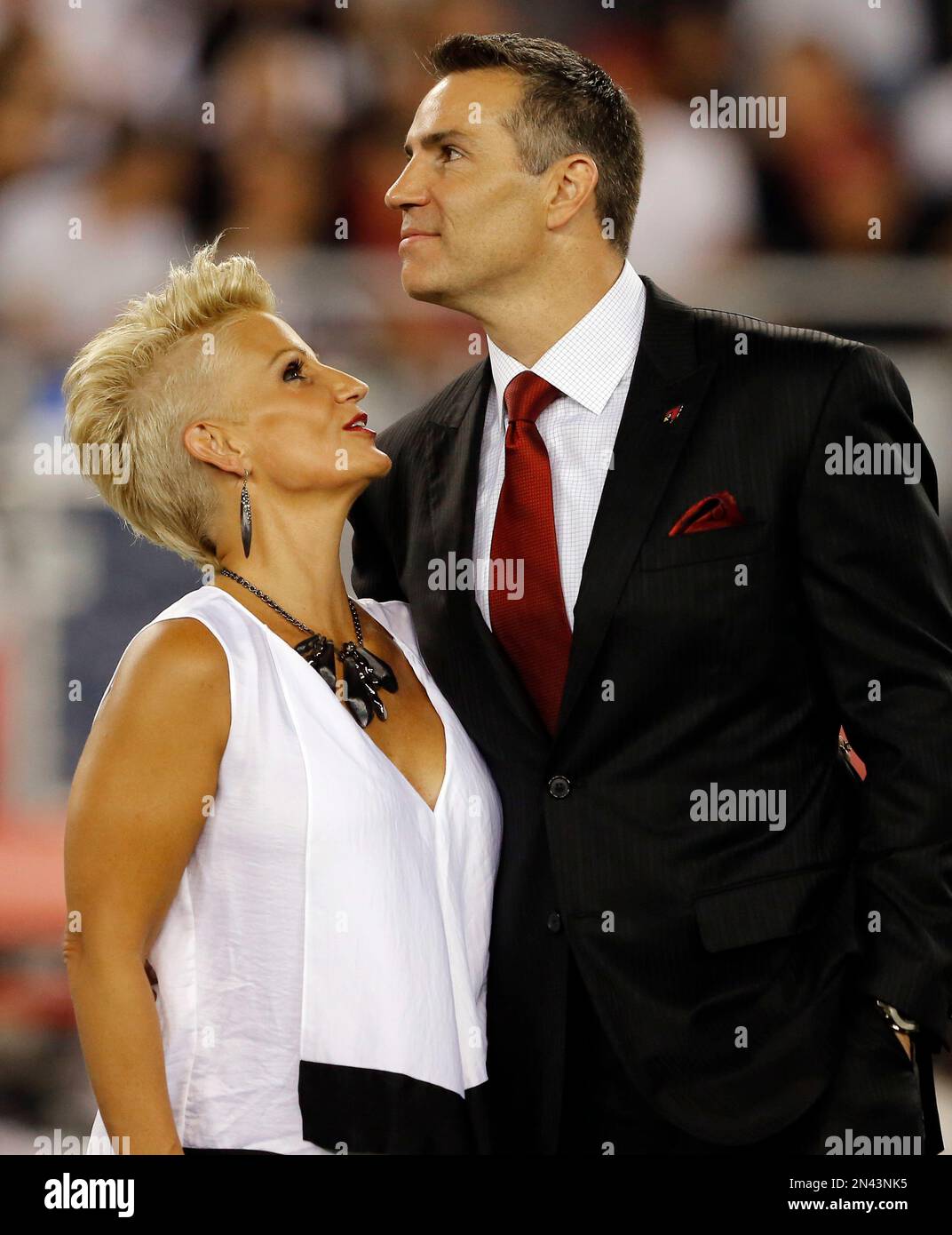 Former Arizona Cardinals quarterback Kurt Warner and his wife, Brenda ...