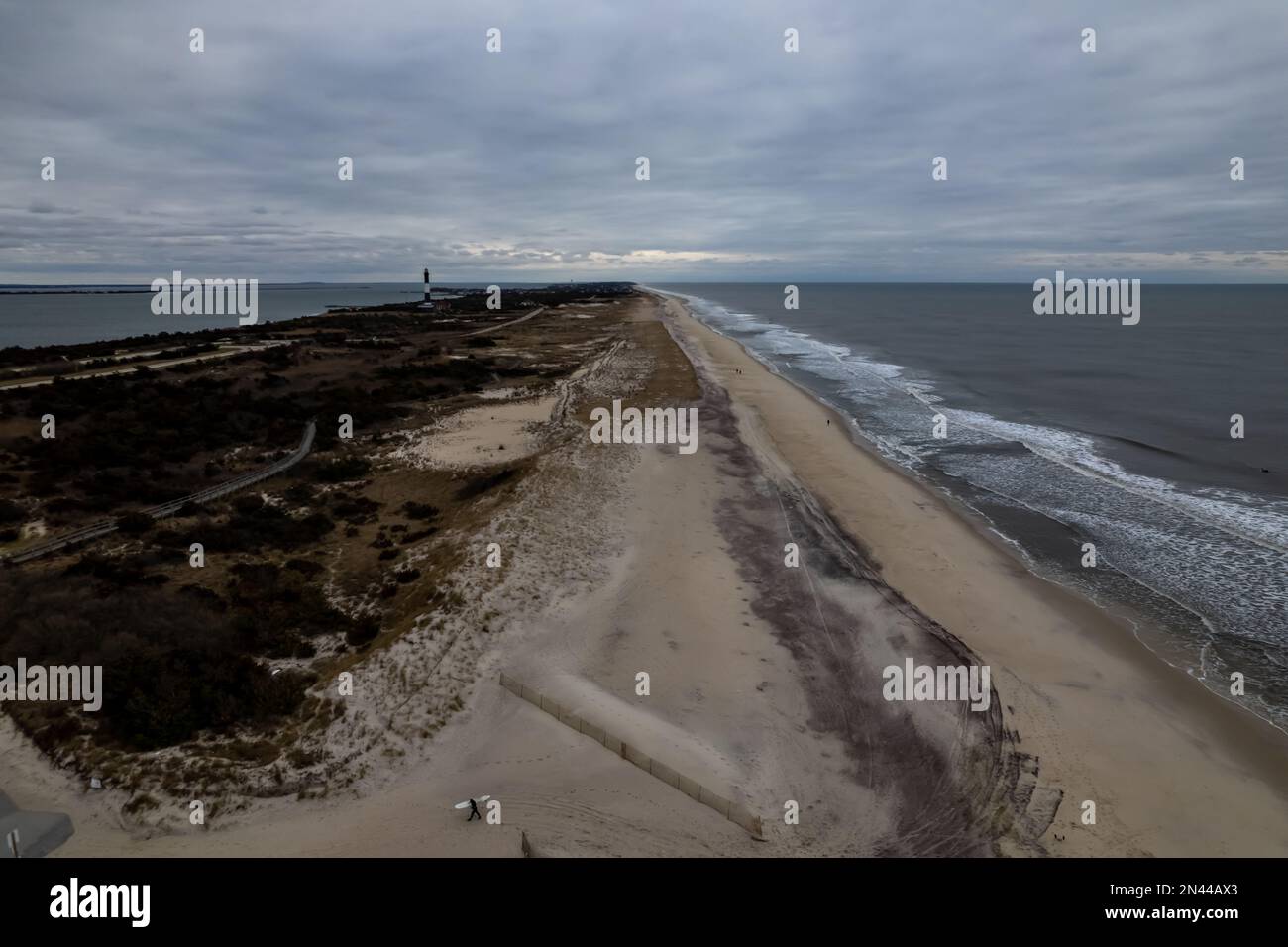 An aerial view of sea waves breaking beach Stock Photo - Alamy