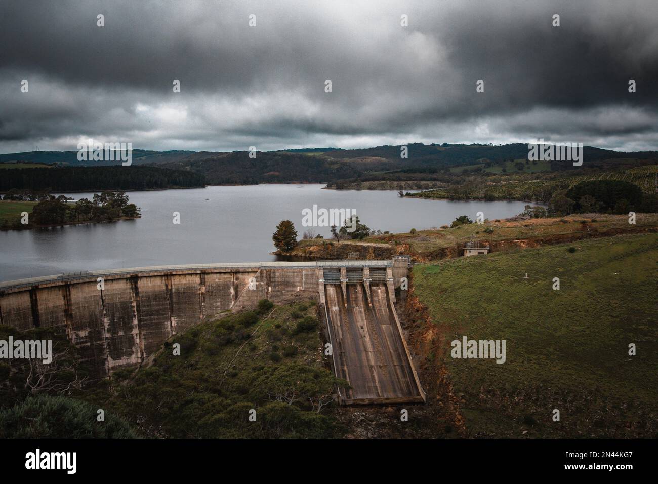 Myponga reservoir with storm clouds on a winters day Stock Photo - Alamy