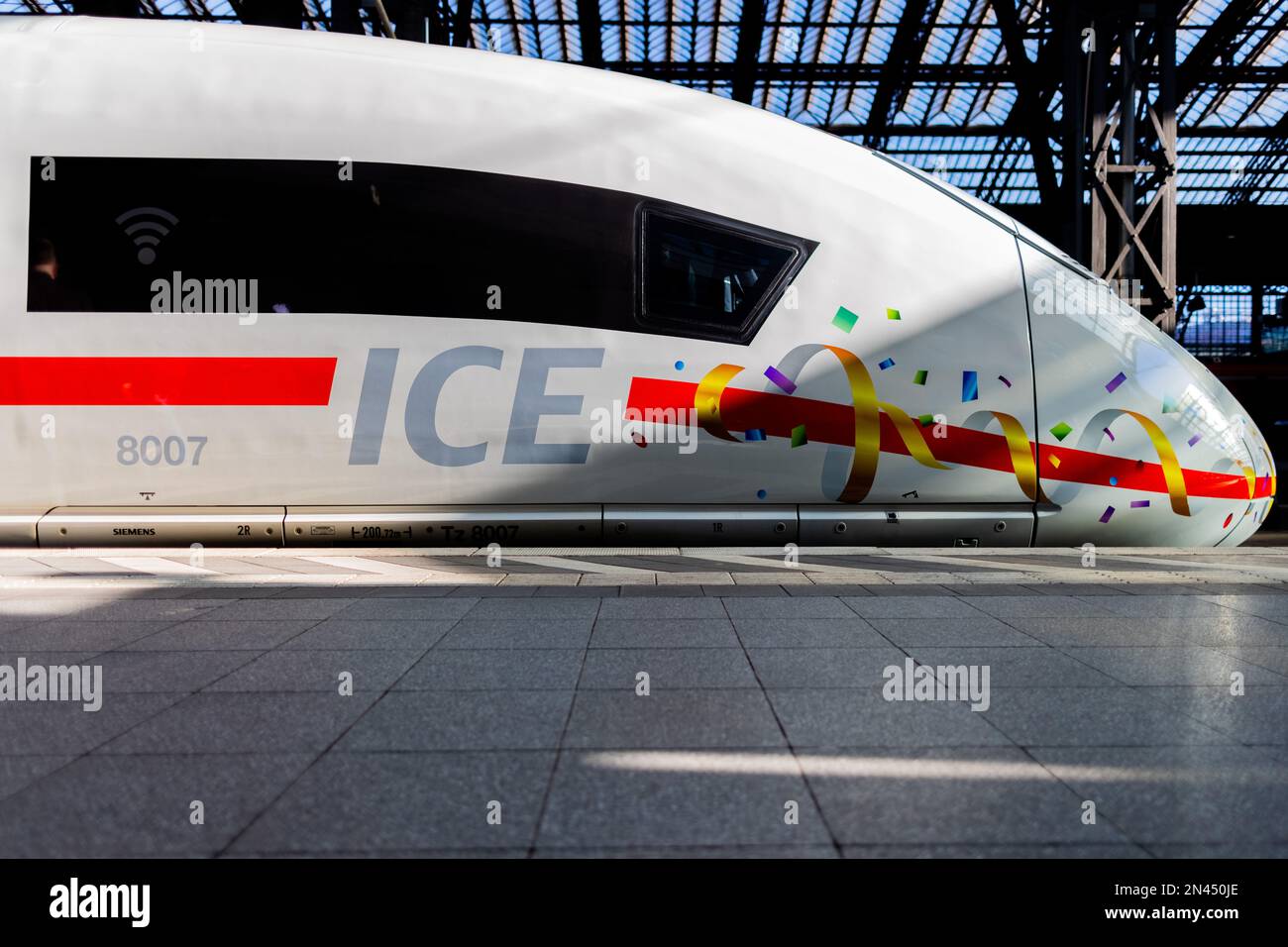 Ice 3neo hi-res stock photography and images - Alamy