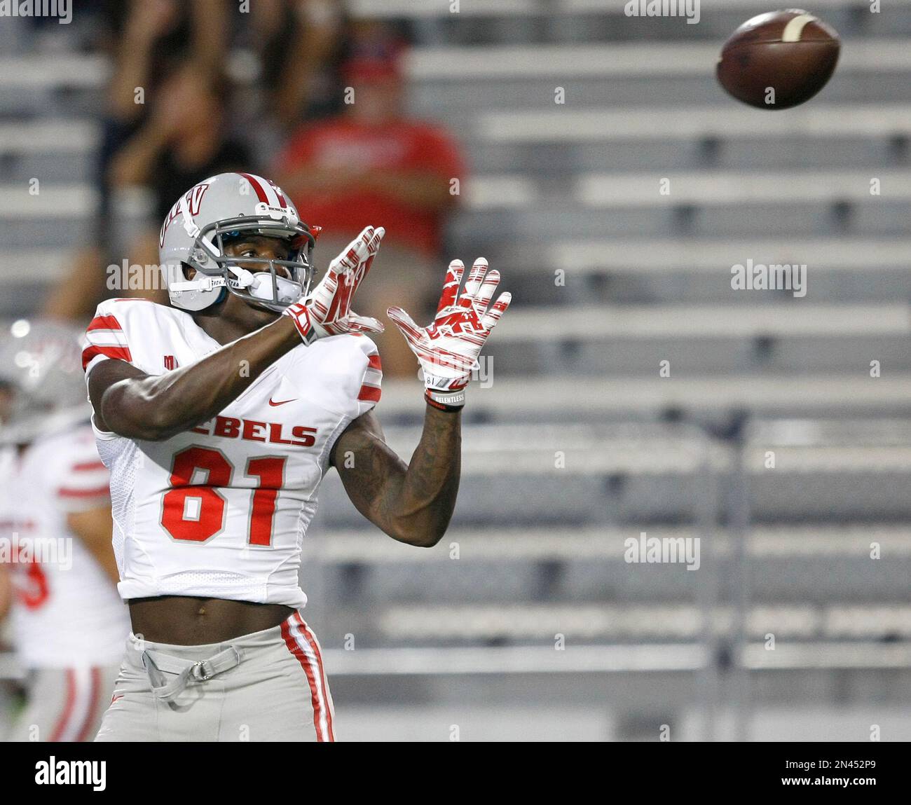 UNLV wide receiver Devante Davis (81) against Arizona during the first ...