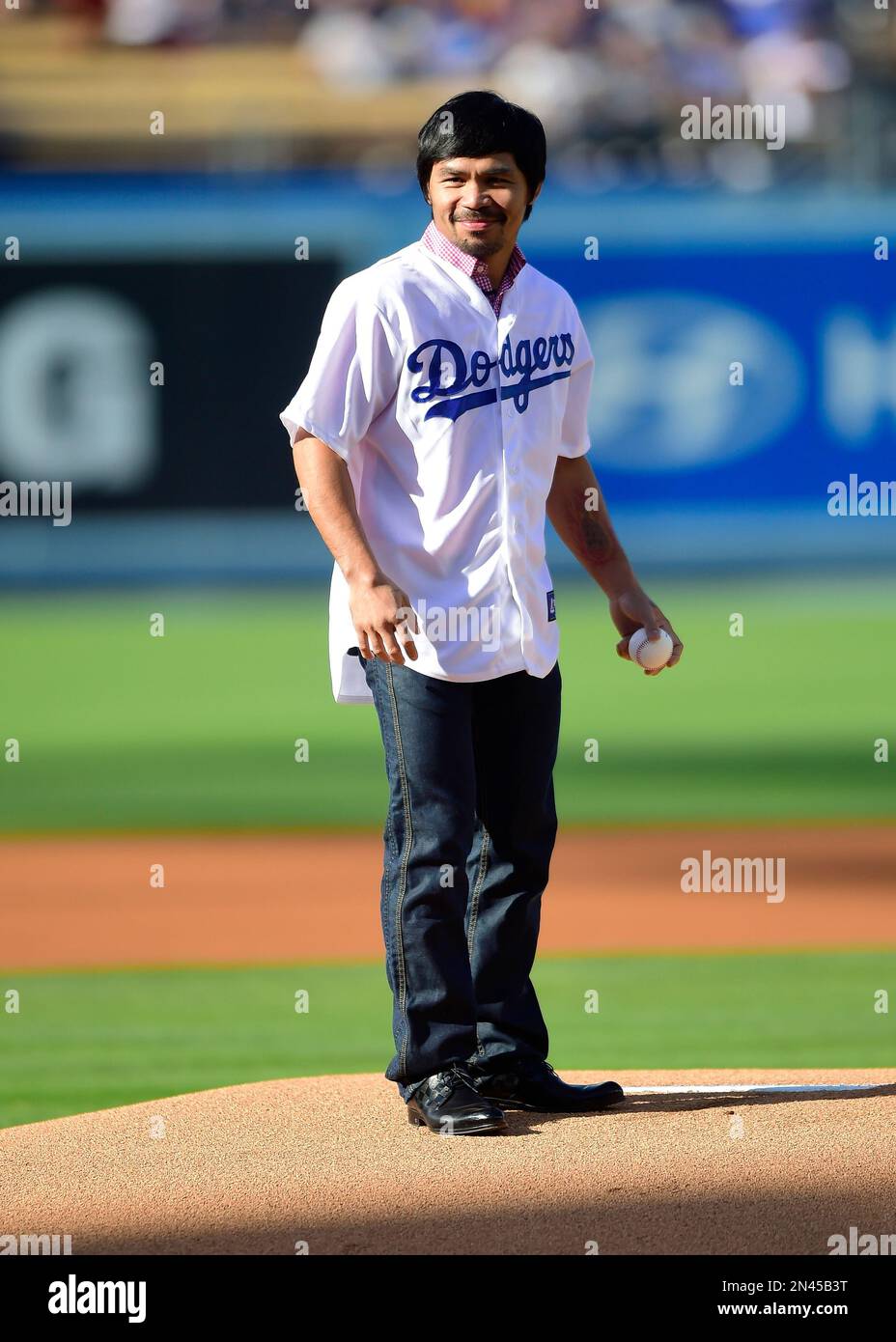 Philippine boxer Manny Pacquiao prepares to throughout the first pitch ...