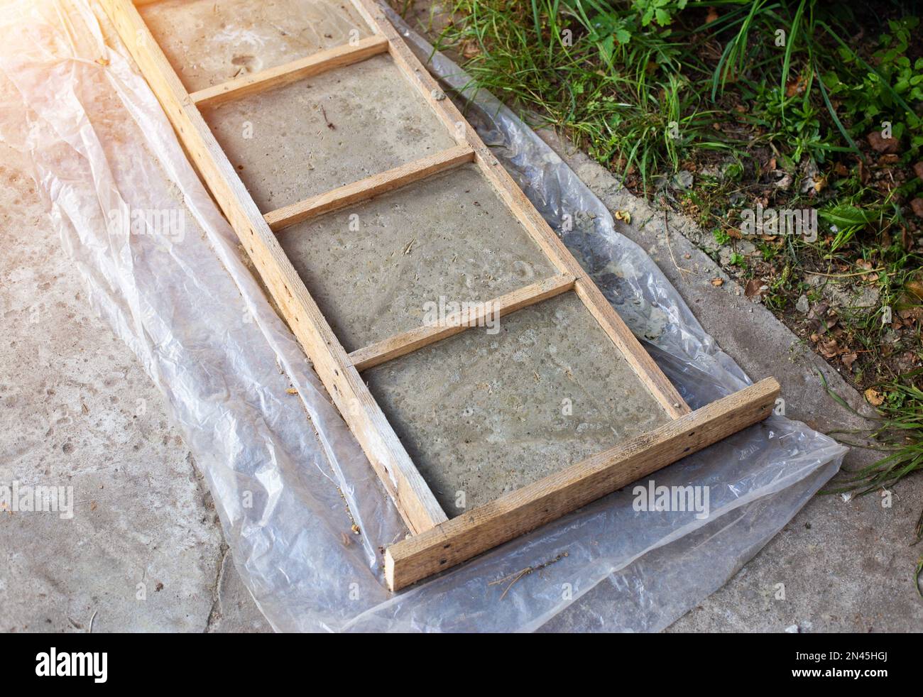 Pouring slabs and paving hi-res stock photography and images - Alamy