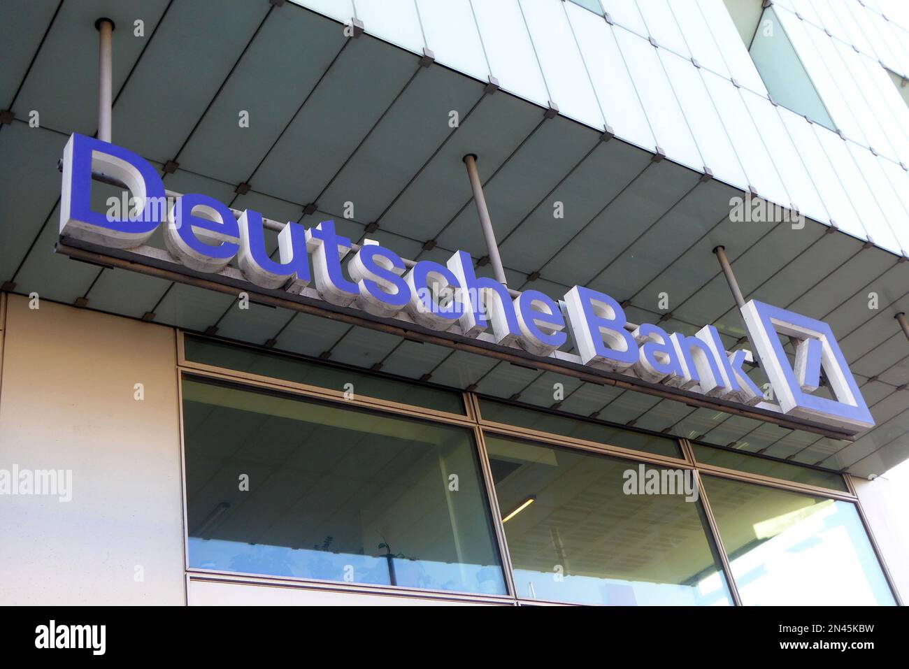 Deutsche Bank / Schriftzug / Logo Stock Photo - Alamy