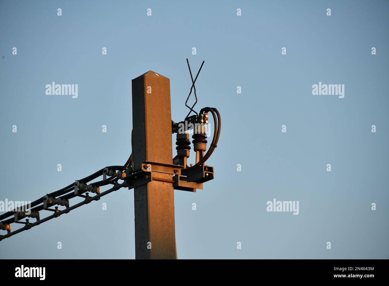 The Catenary tensioner of Badnera Railway for tensioning, tightening ...