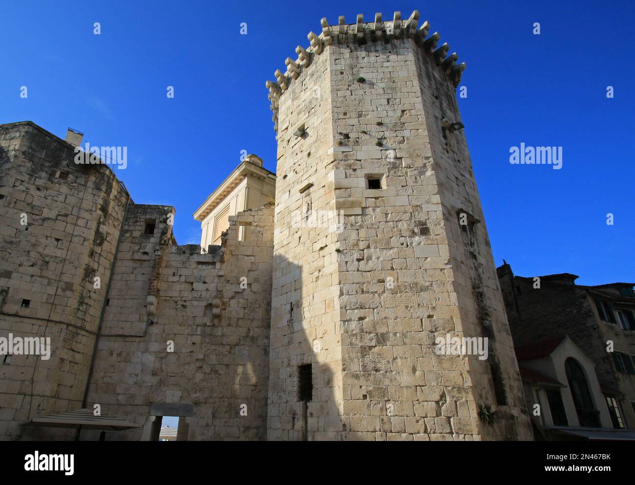 Split croatia palace walls hi-res stock photography and images - Alamy