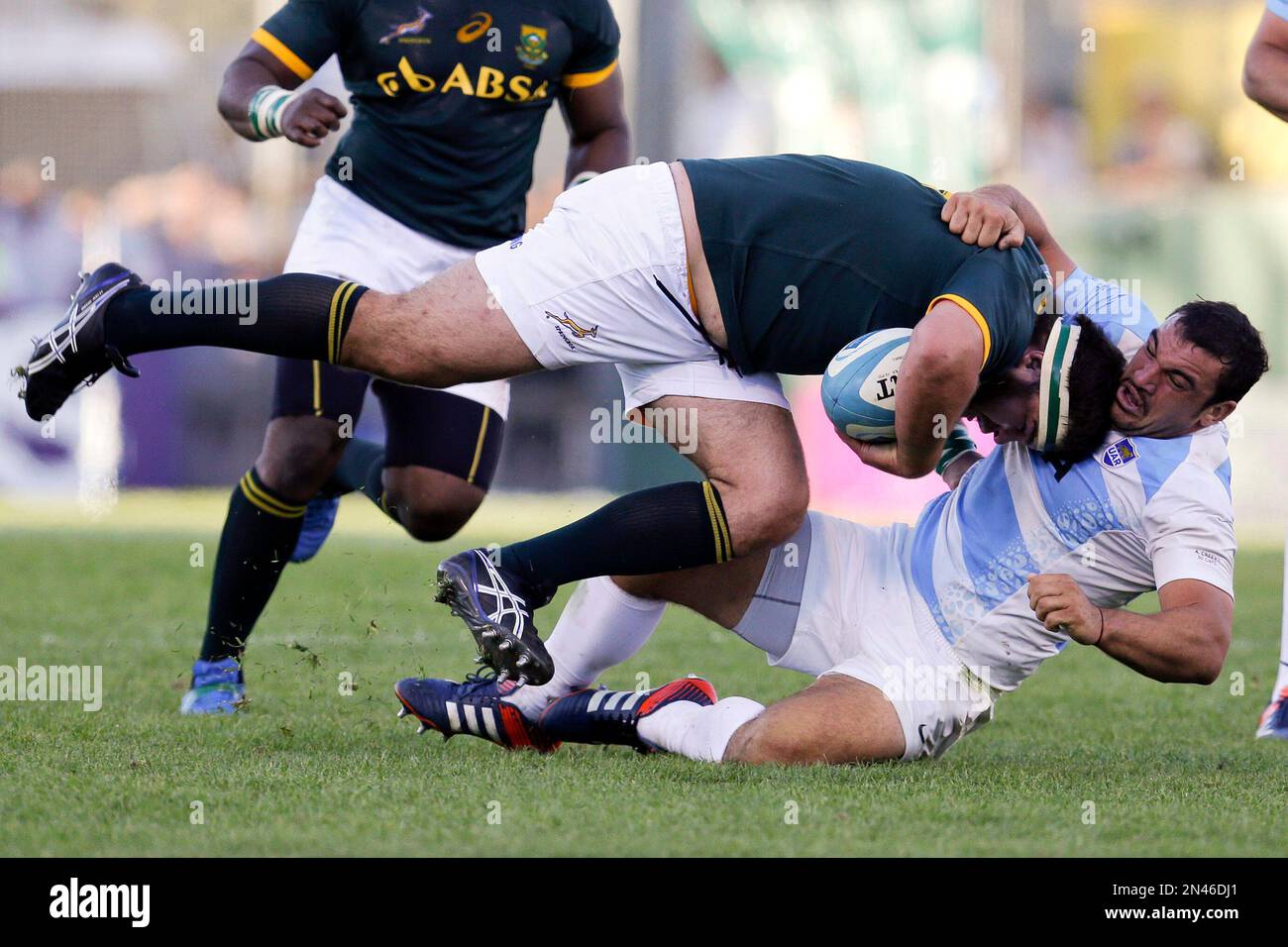 10ThingstoSeeSports - Argentina's Agustin Creevy, right, tackles South ...