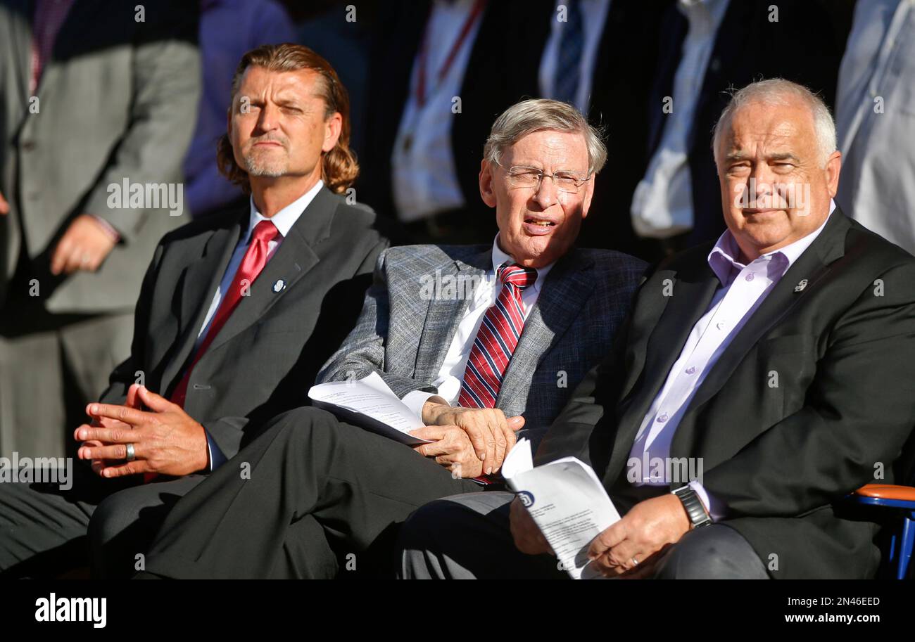 Baseball commissioner Bud Selig, center, sits with San Diego Padres CEO ...