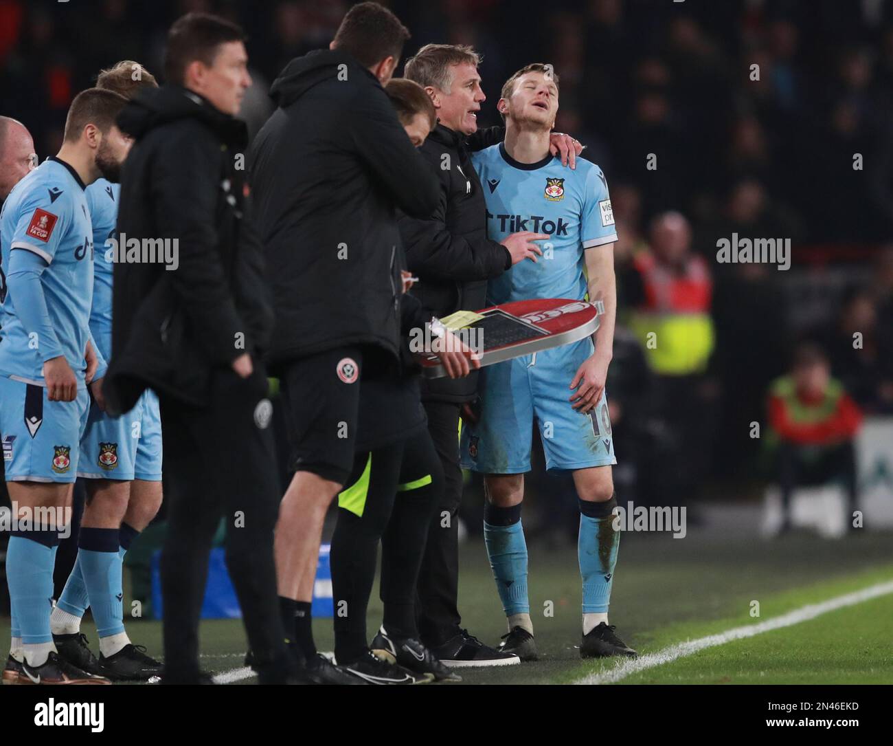 Phil parkinson wrexham 2023 hi-res stock photography and images - Alamy