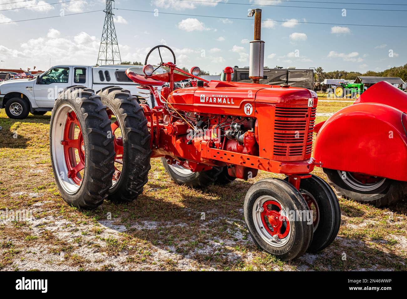 Farmall H Tractors
