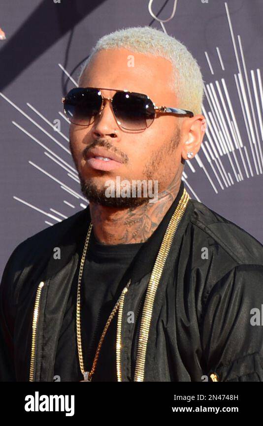 Chris Brown arrives at the MTV Video Music Awards at The Forum on ...