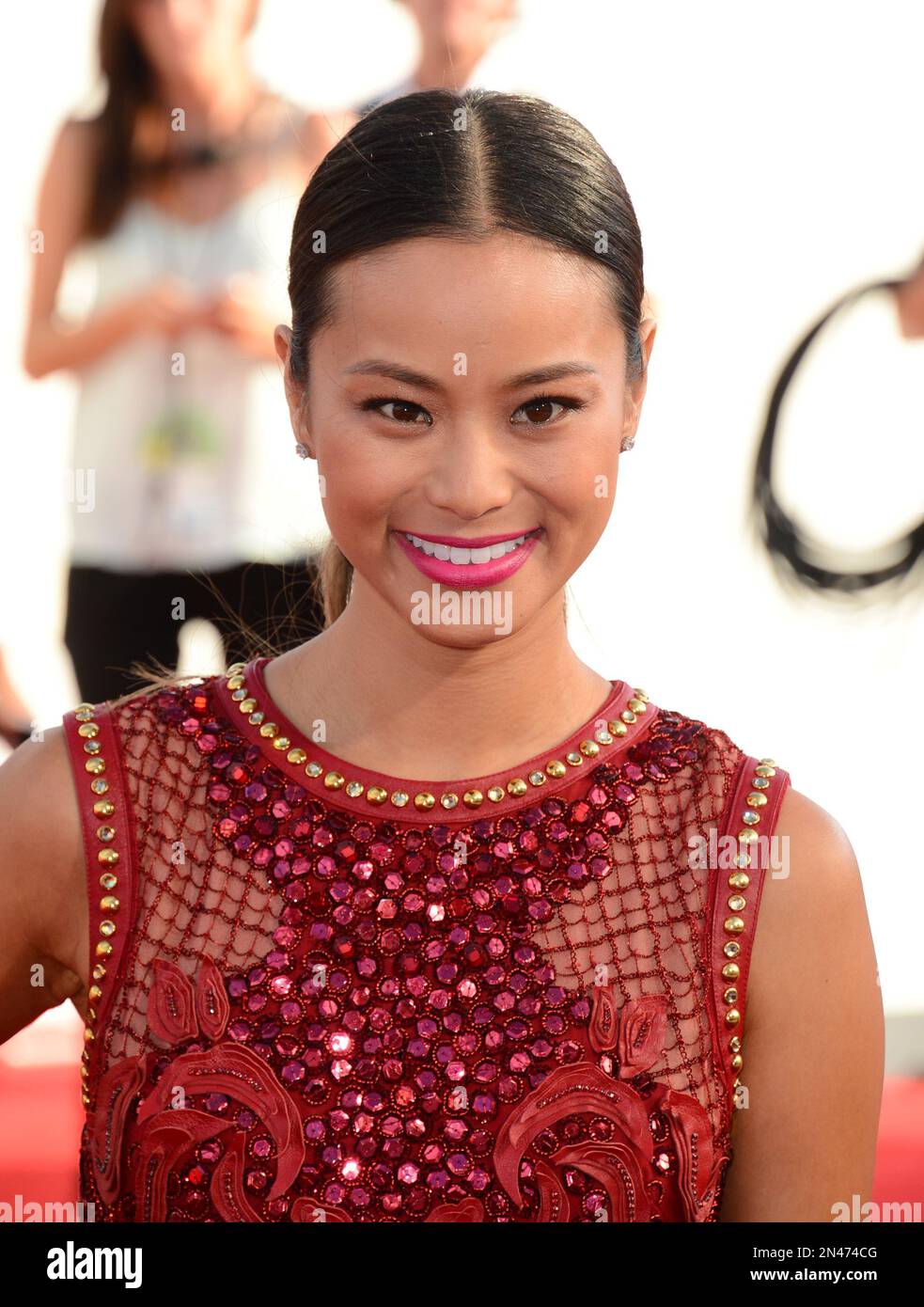 Jamie Chung arrives at the MTV Video Music Awards at The Forum on ...