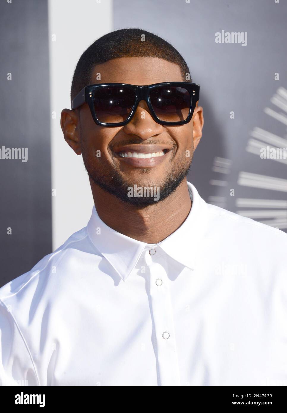 Usher arrives at the MTV Video Music Awards at The Forum on Sunday, Aug ...
