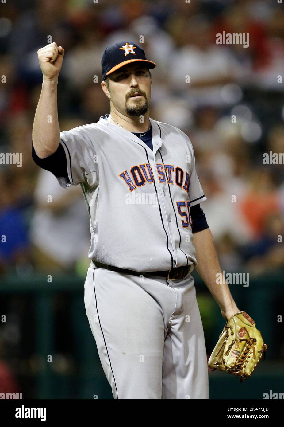 Houston Astros relief pitcher Chad Qualls celebrates after the final ...