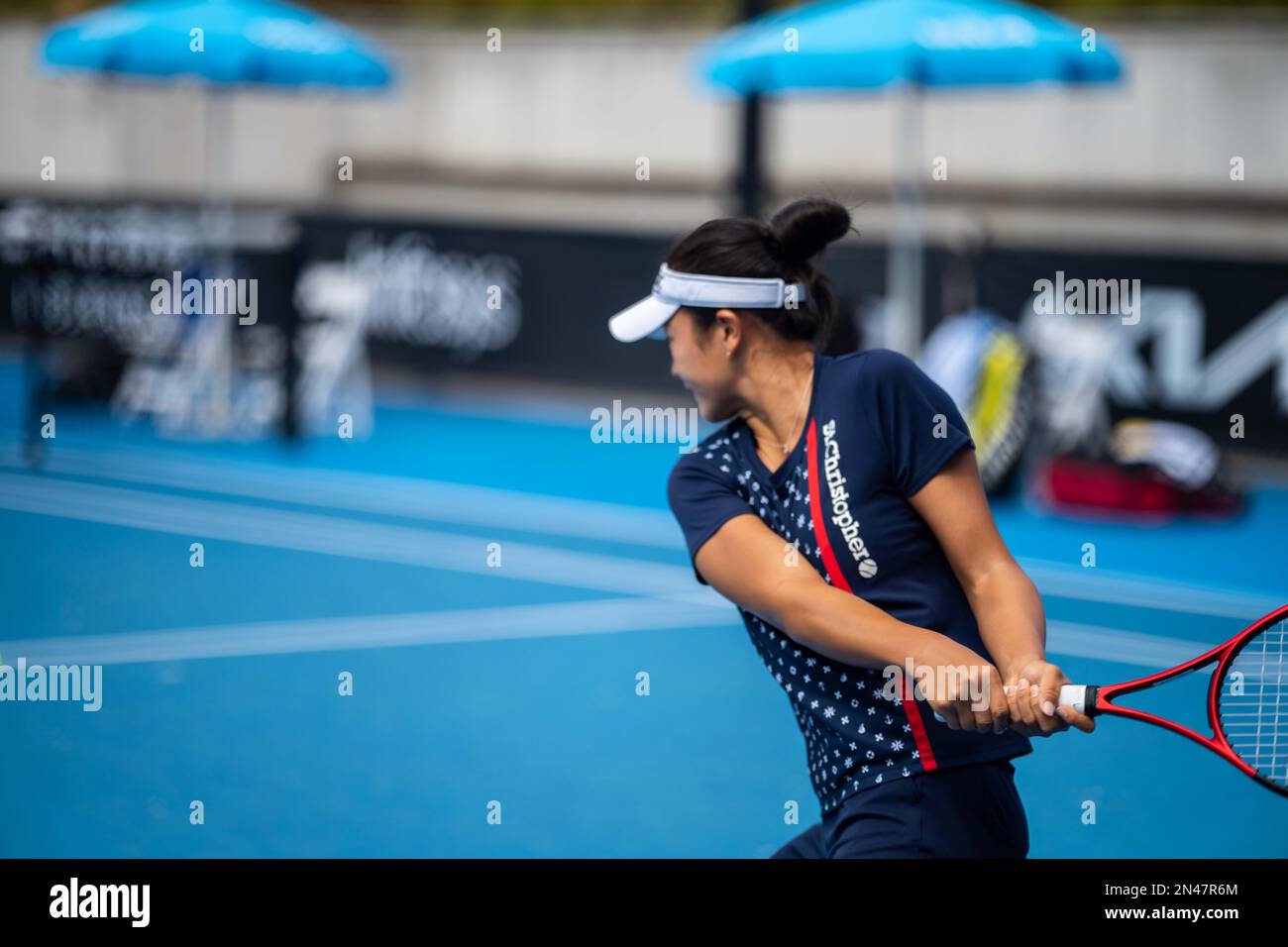 Football fans eating in stadium hi-res stock photography and images - Alamy