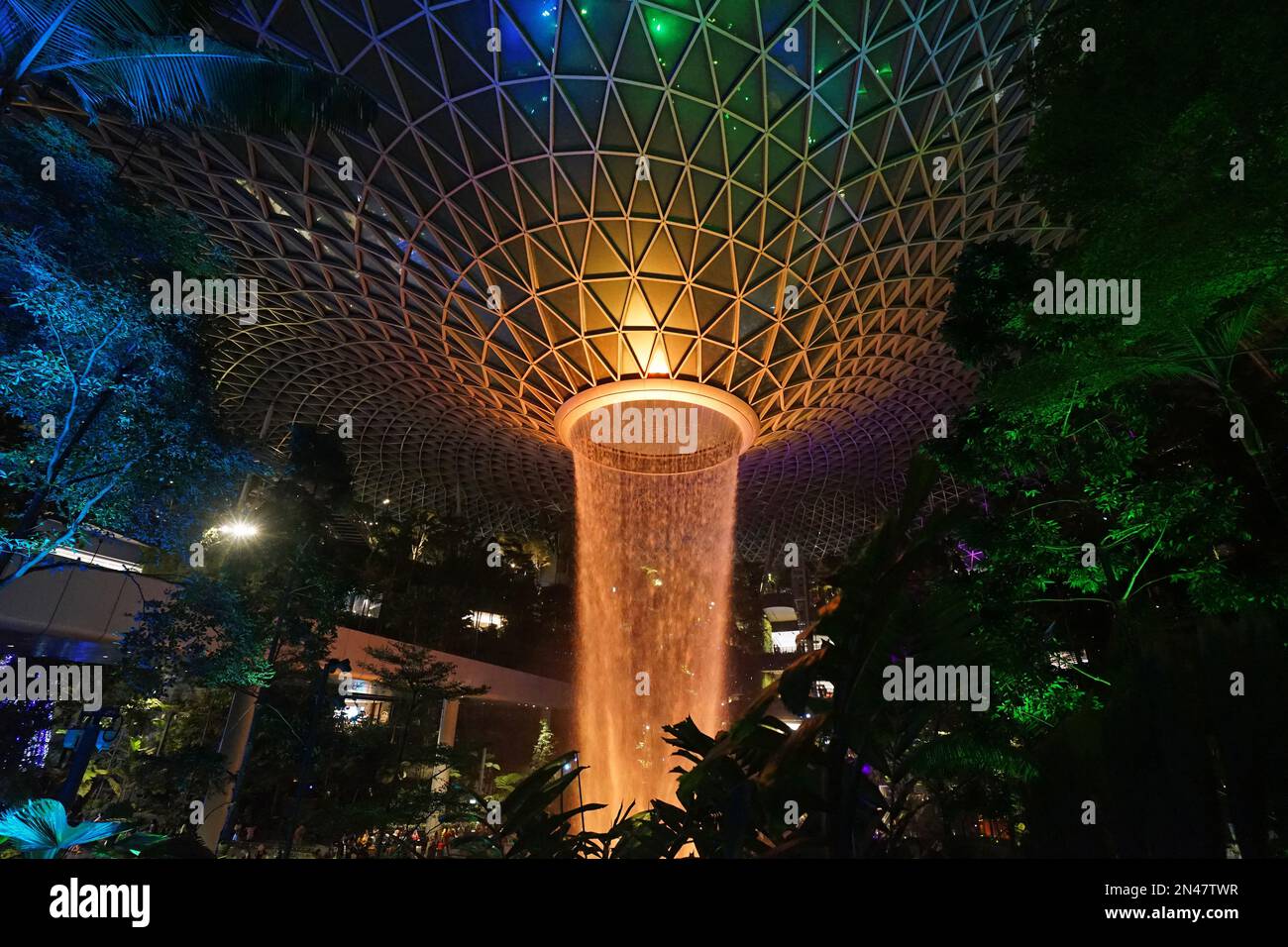 Jewel Waterfall at Changi Airport, Singapore Stock Photo - Alamy