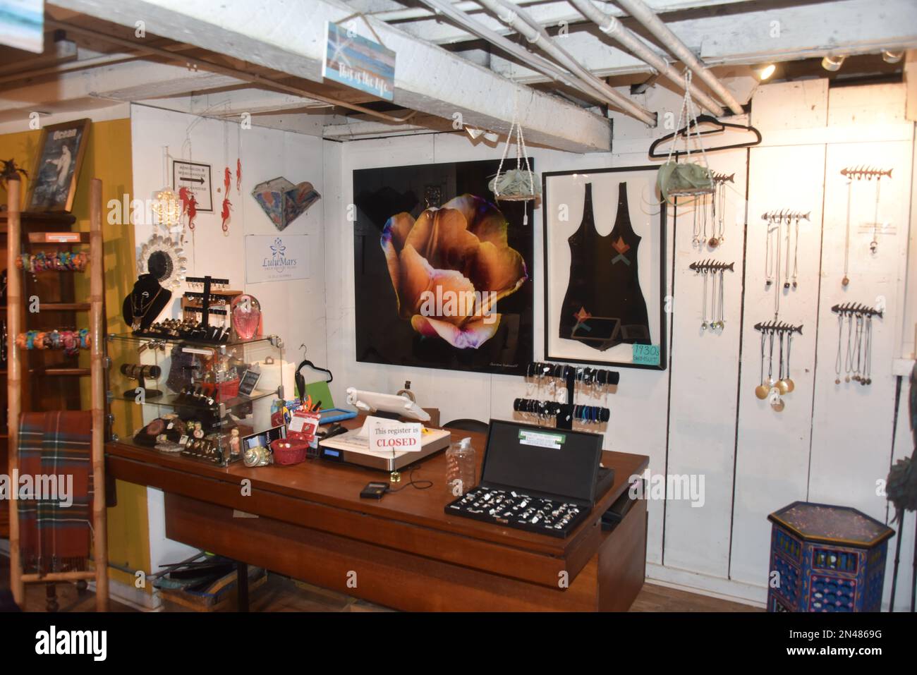 La Jolla, CA. USA.1/1/2023. The petite CAVE STORE. Home to a tunnel ...