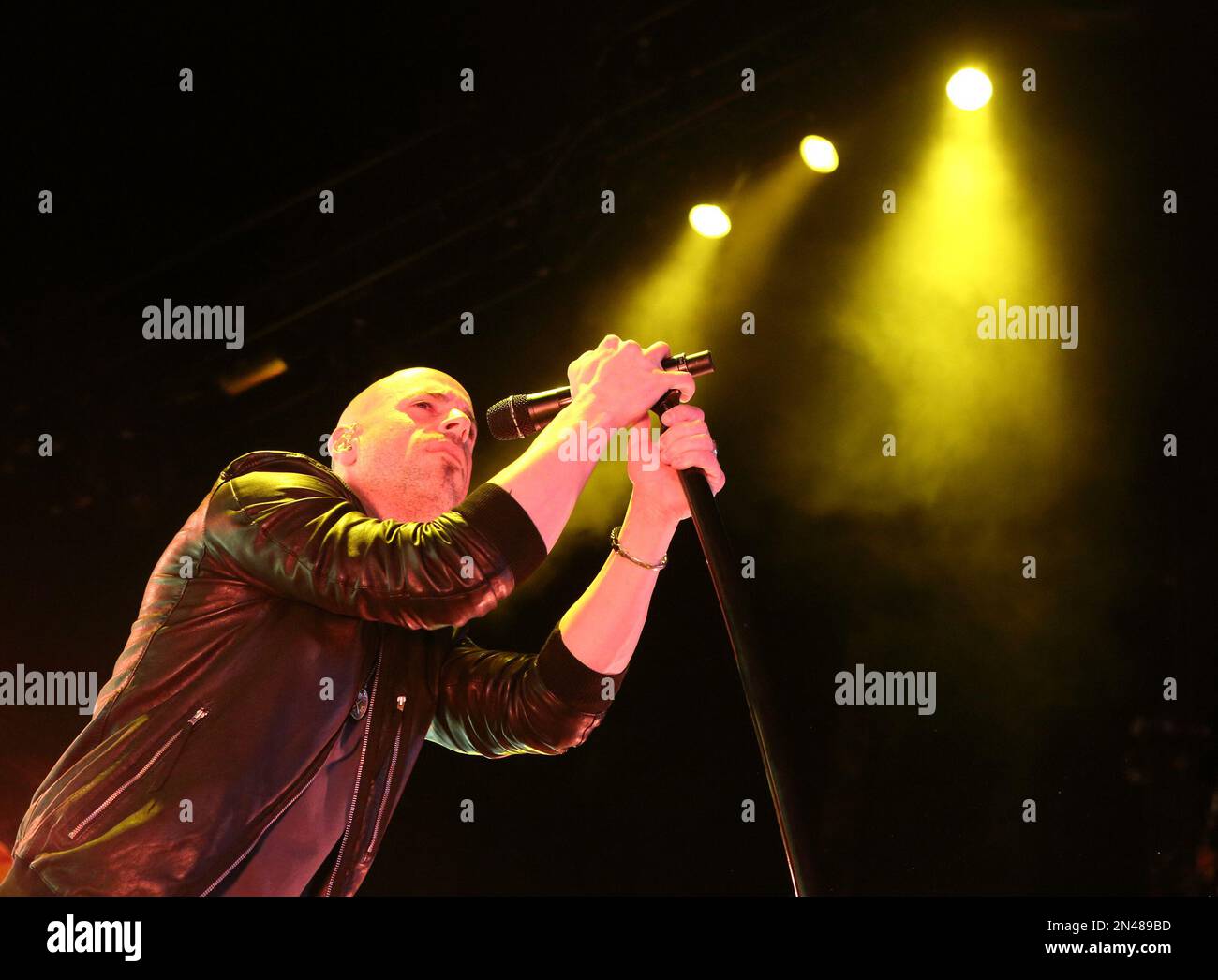 Singer-songwriter Chris Daughtry of the band Daughtry performs in ...