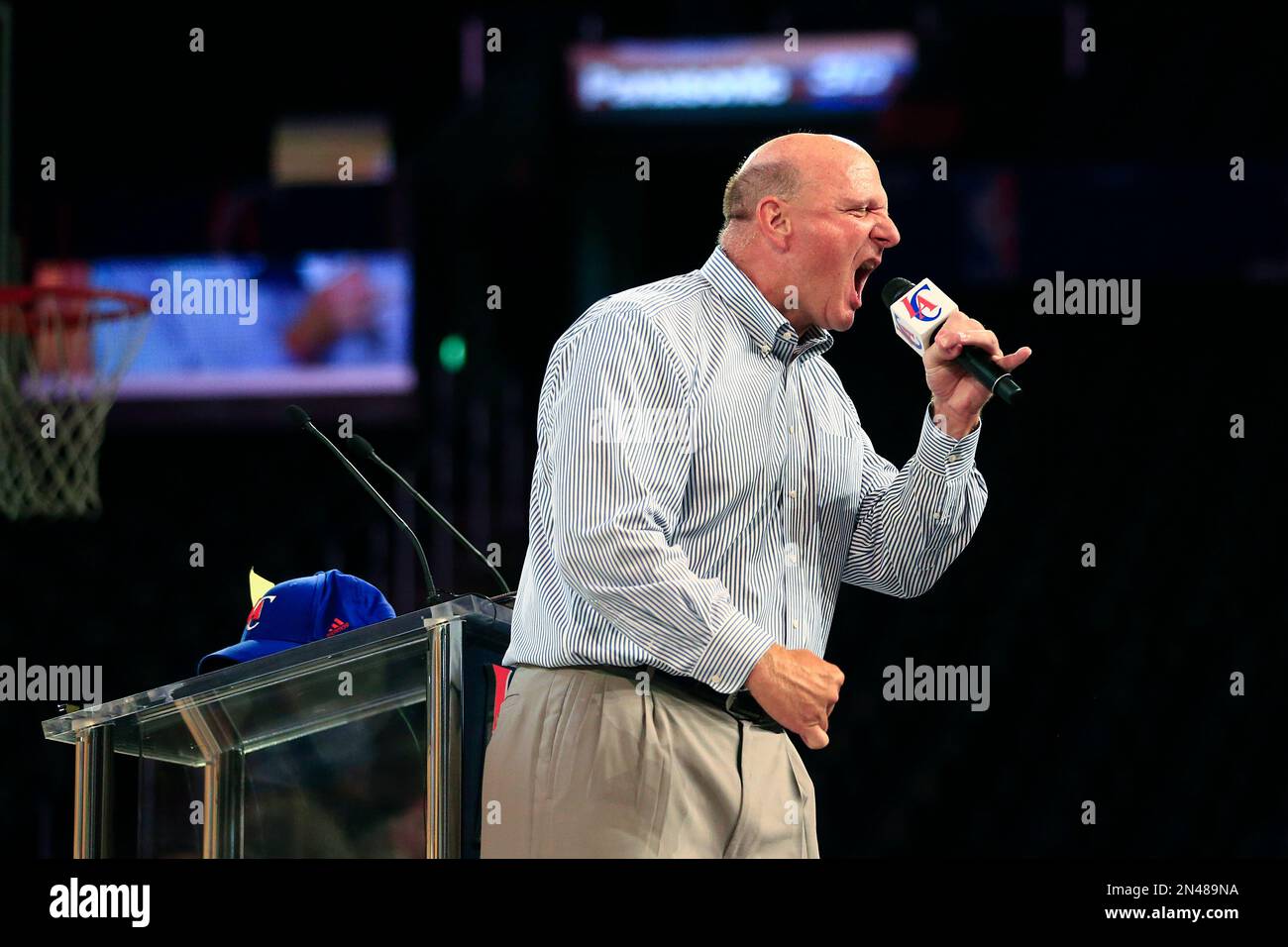 New Los Angeles Clippers owner Steve Ballmer, center, fires up the ...