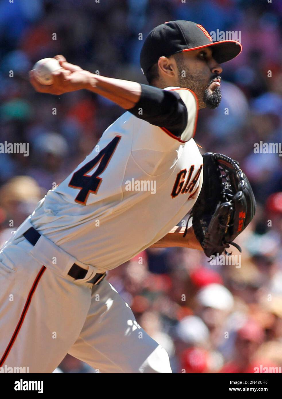 San Francisco Giants pitcher Sergio Romo throws to the Philadelphia ...