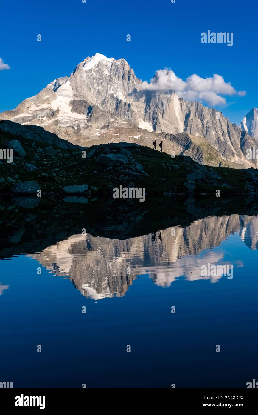 Surface des lacs hi-res stock photography and images - Alamy