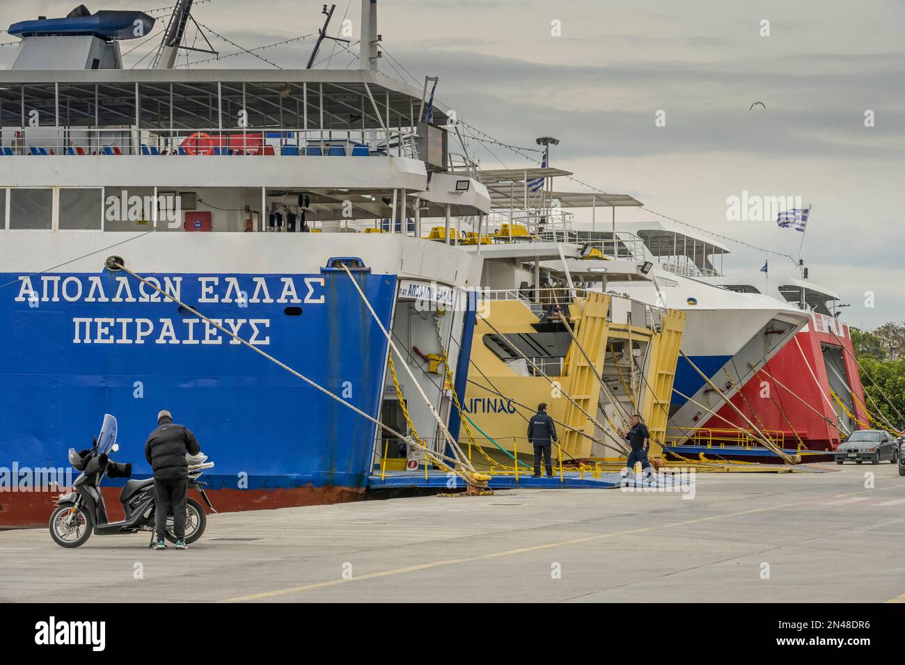 Hafen hafen hafen fähren kai hi-res stock photography and images - Alamy