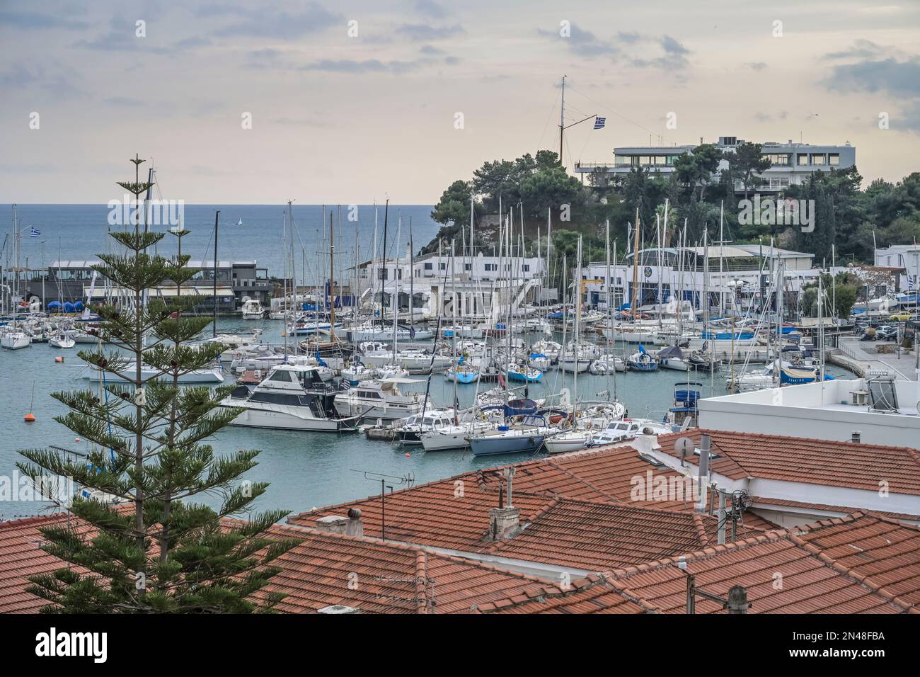 Mikrolimano hafen hi-res stock photography and images - Alamy