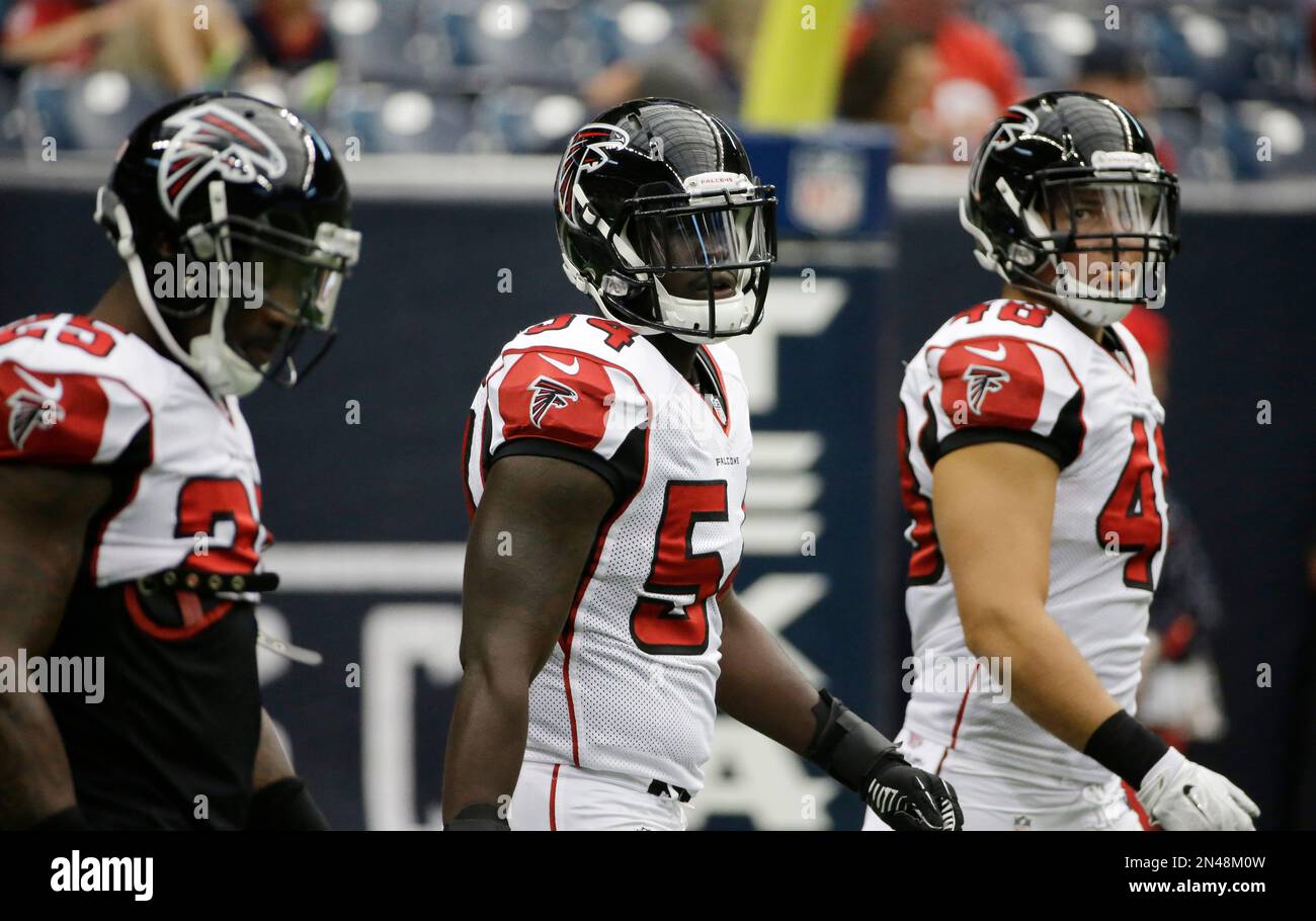 Atlanta Falcons' Yawin Smallwood (54) and Brenden Daley (48) before an ...