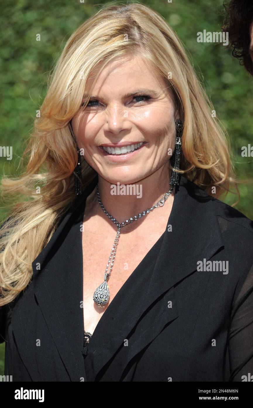 Mariel Hemingway arrives at the 2014 Creative Arts Emmys at Nokia ...