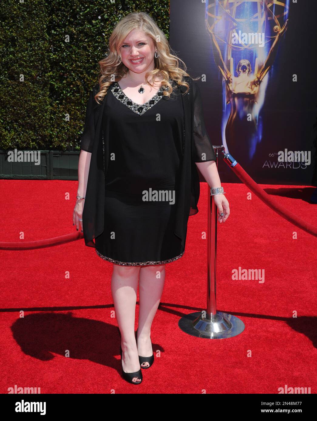 Jennifer Euston arrives at the Television Academy's Creative Arts Emmy ...