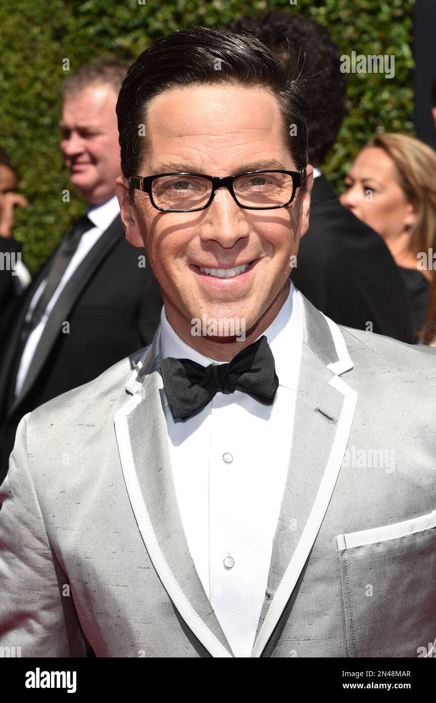 Dan Bucatinsky arrives at the Television Academy's Creative Arts Emmy ...