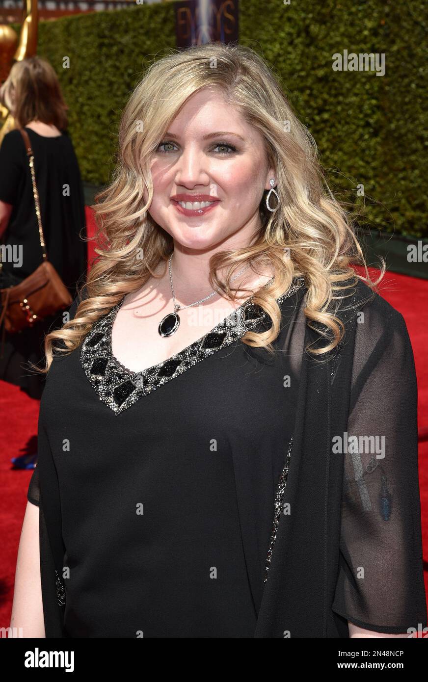 Jennifer Euston arrives at the Television Academy's Creative Arts Emmy ...