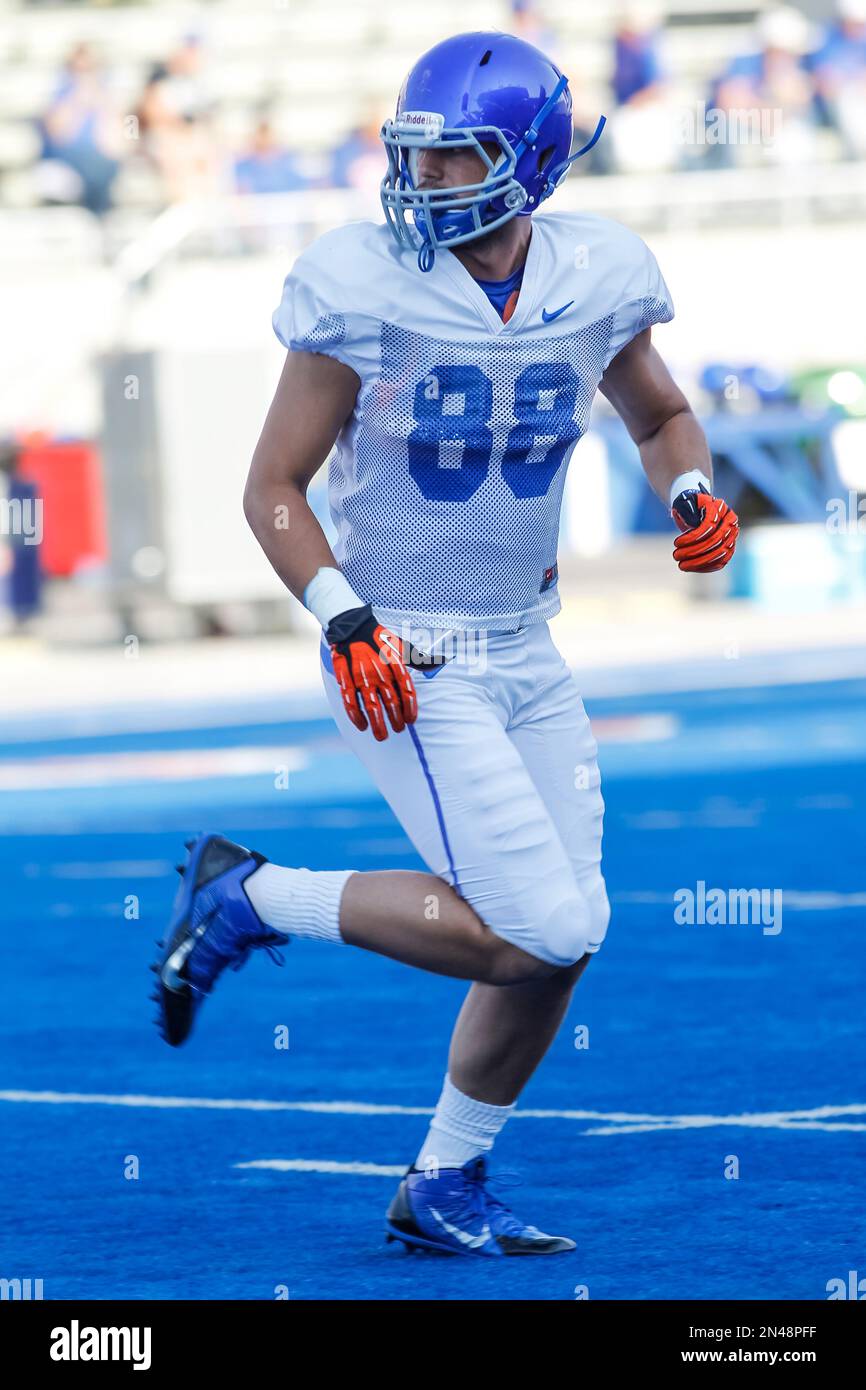 Boise State tight end Jake Roh (88) during warmups before the NCAA ...