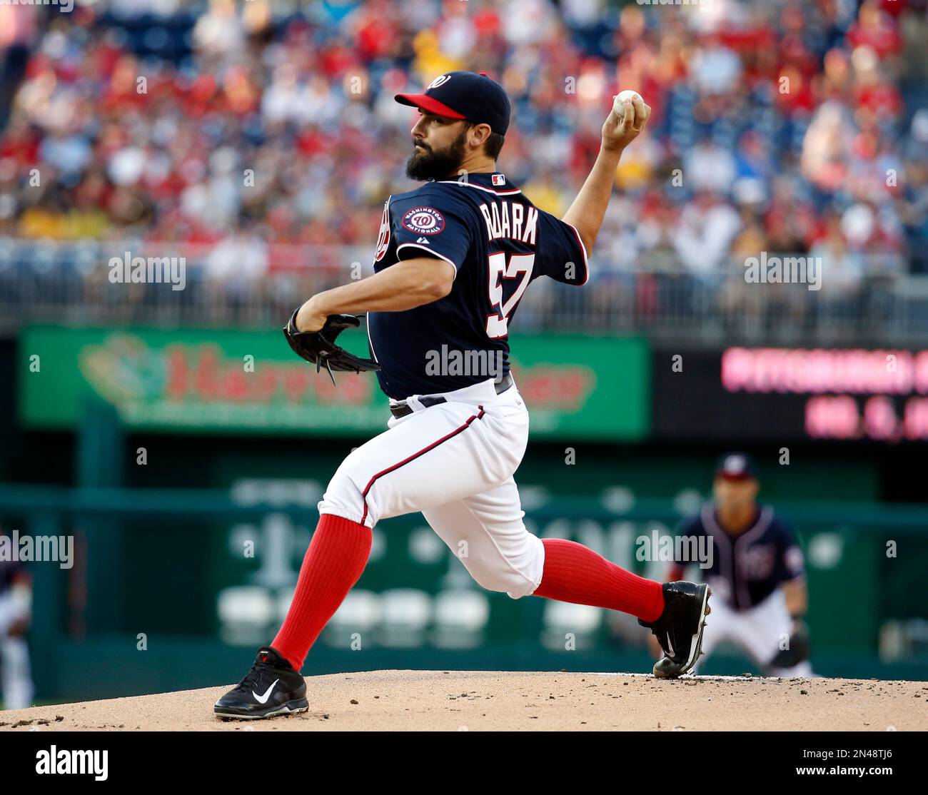 Washington Nationals starting pitcher Tanner Roark throws during the ...