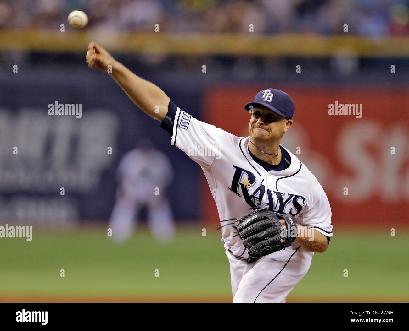 Tampa Bay Rays starting pitcher Alex Cobb delivers to the New York ...