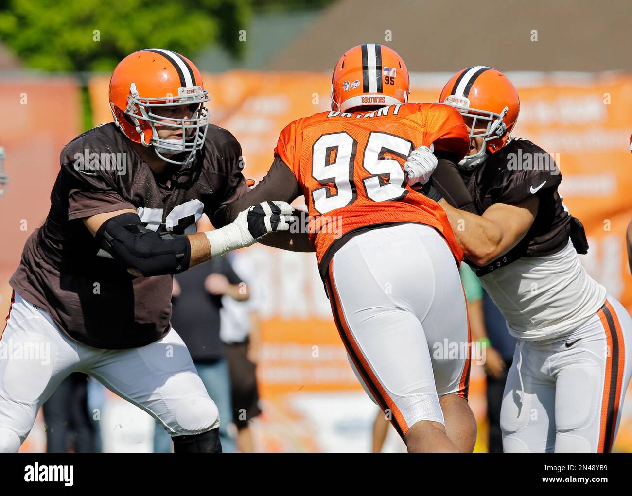 Cleveland Browns tackle Joe Thomas, left, and tight end Jordan Cameron ...