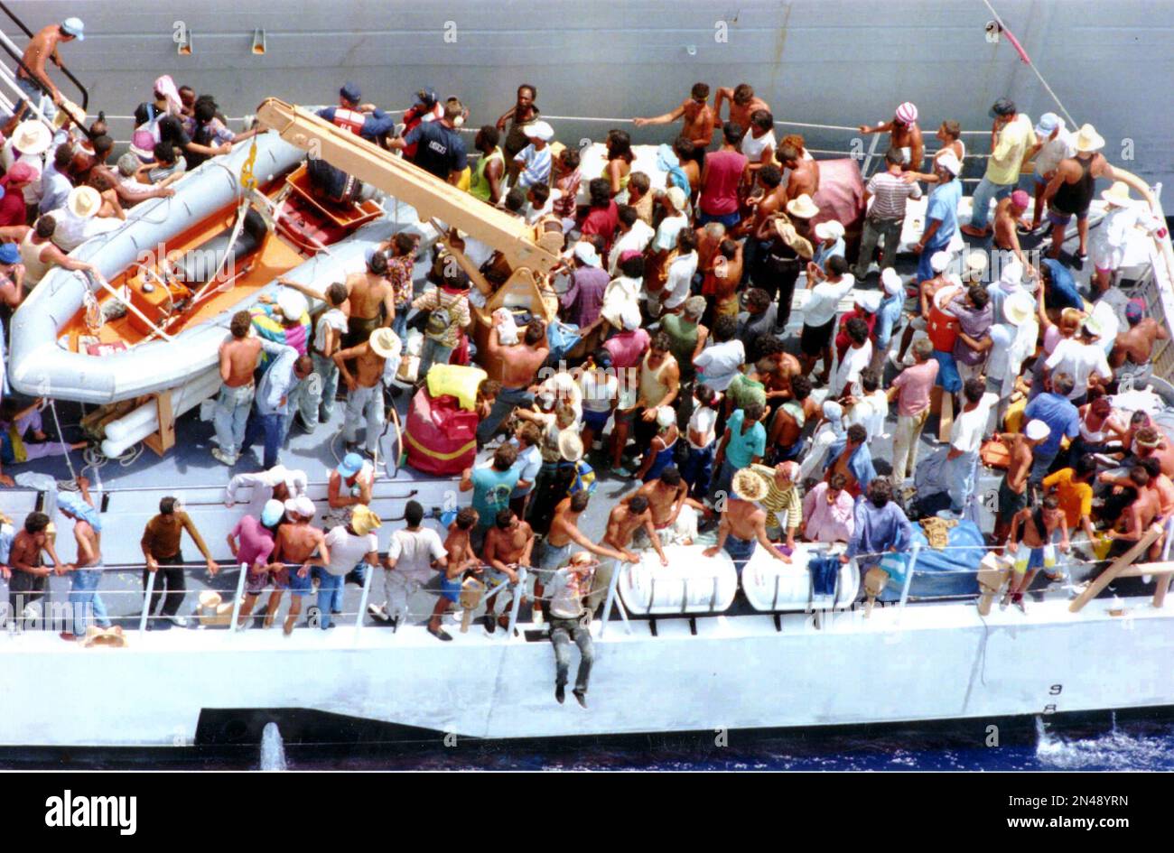 FILE-In this Aug. 24, 1994 file photo, more than one hundred Cuban ...