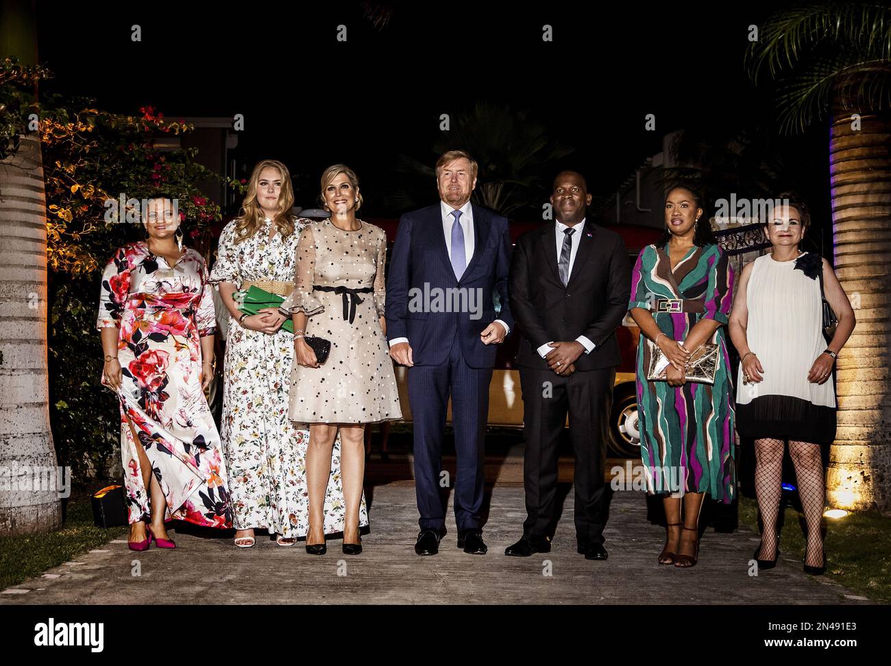 SINT MAARTEN - King Willem-Alexander, Queen Maxima and Princess Amalia ...
