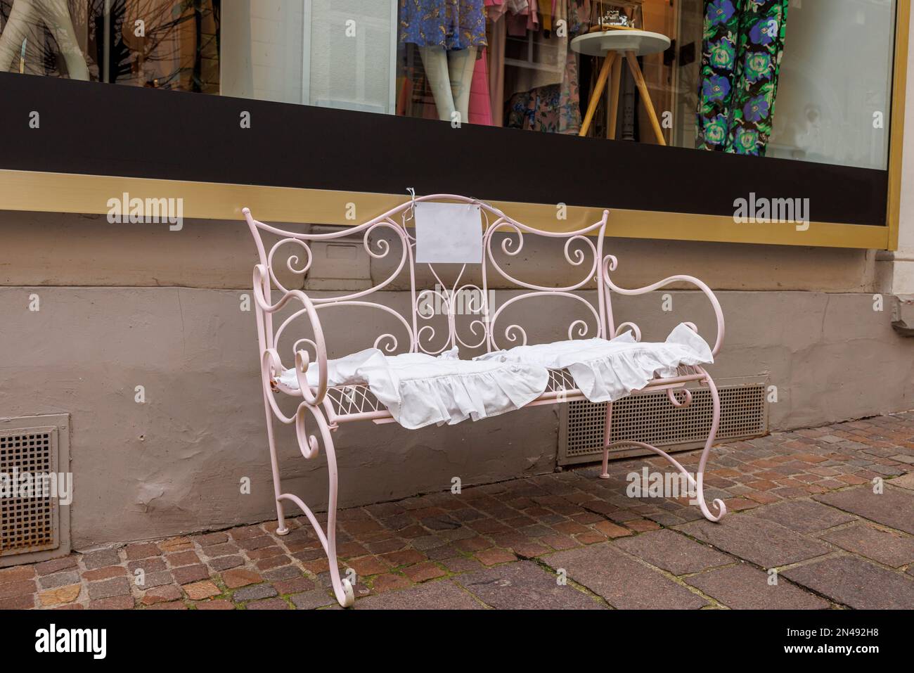 Front seat box hi-res stock photography and images - Alamy