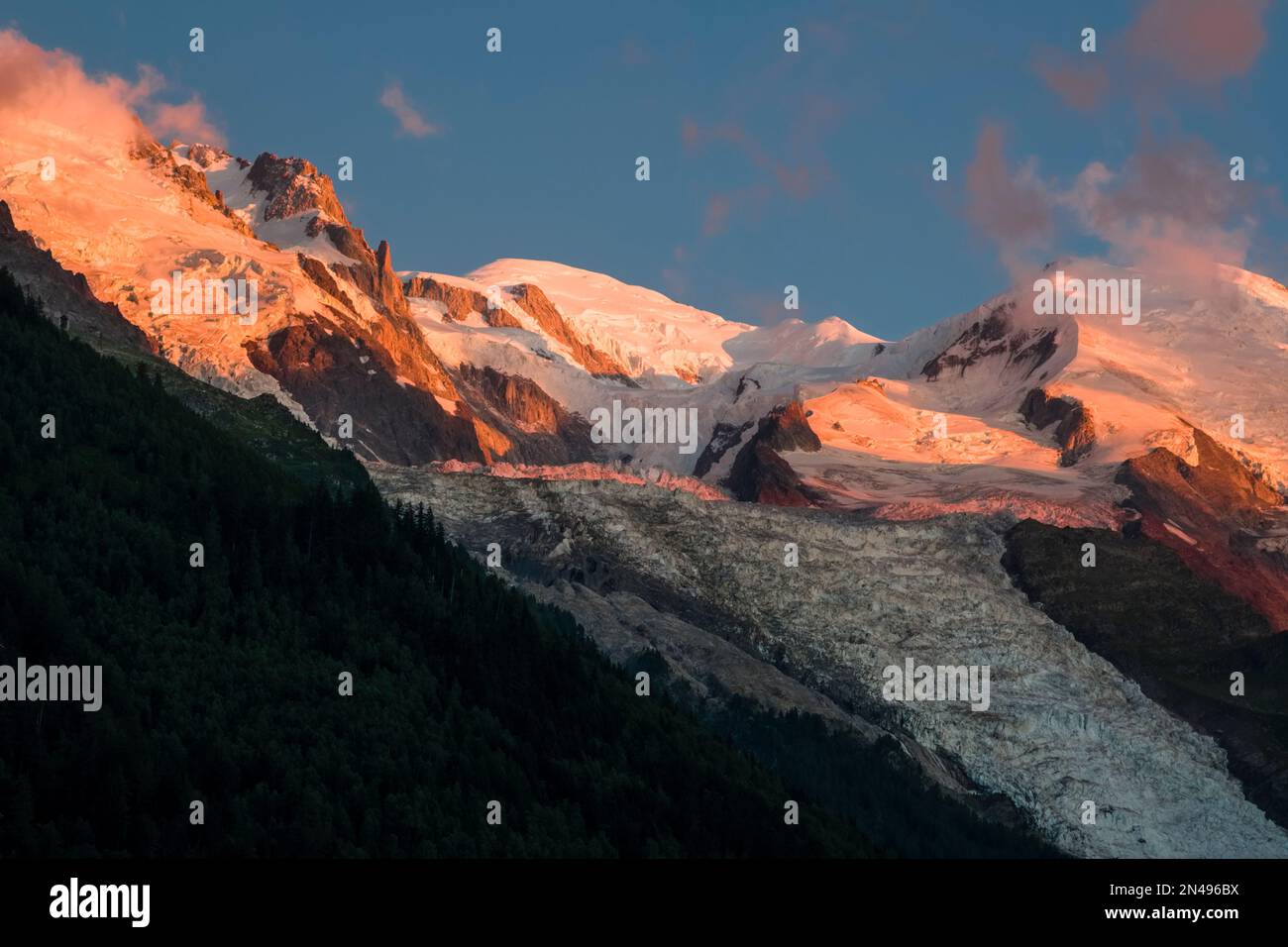 White mountains seen sunset hi-res stock photography and images - Alamy