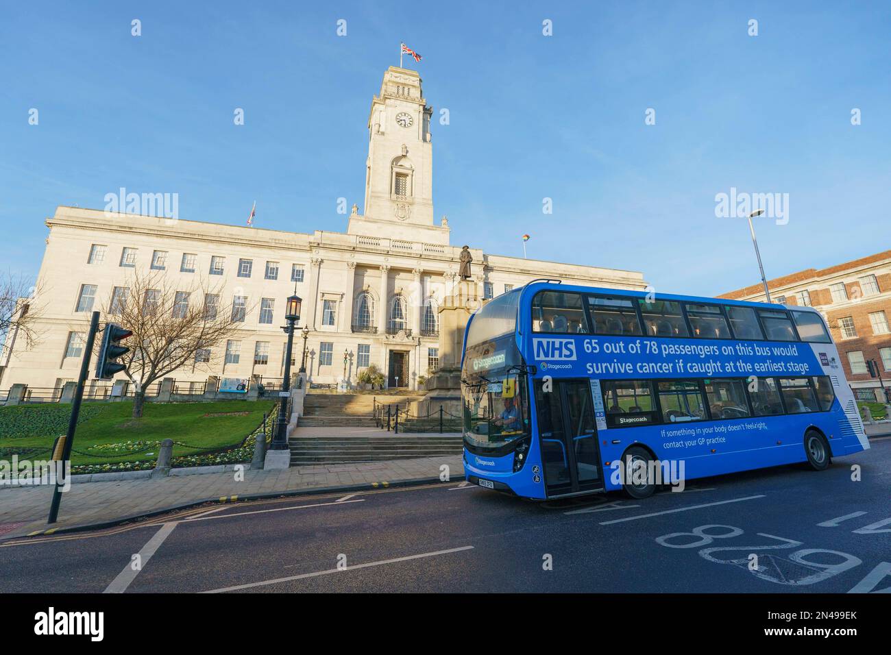 Bus ting hi-res stock photography and images - Alamy