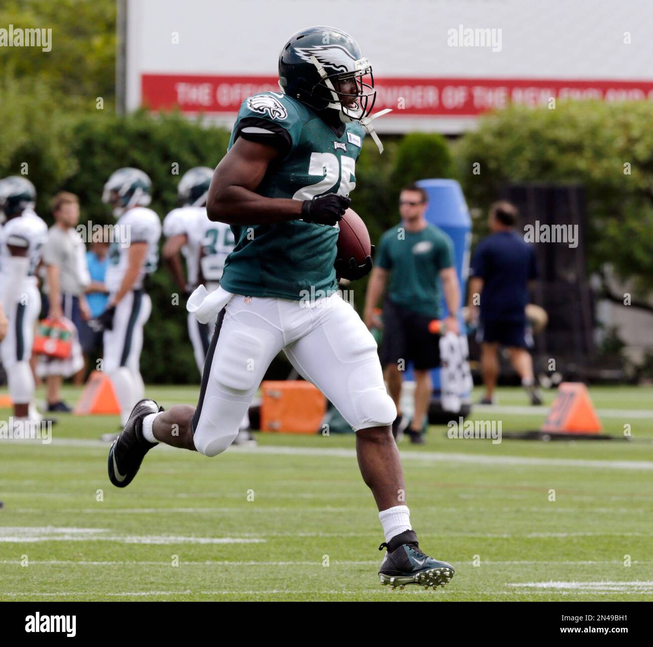 Philadelphia Eagles running back LeSean McCoy carries the ball during ...
