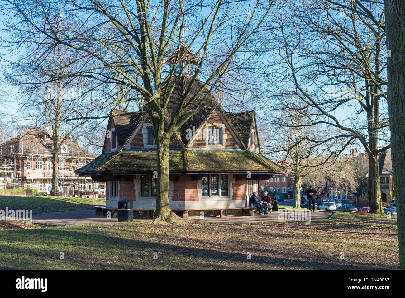 Rest house bournville birmingham hi-res stock photography and images ...
