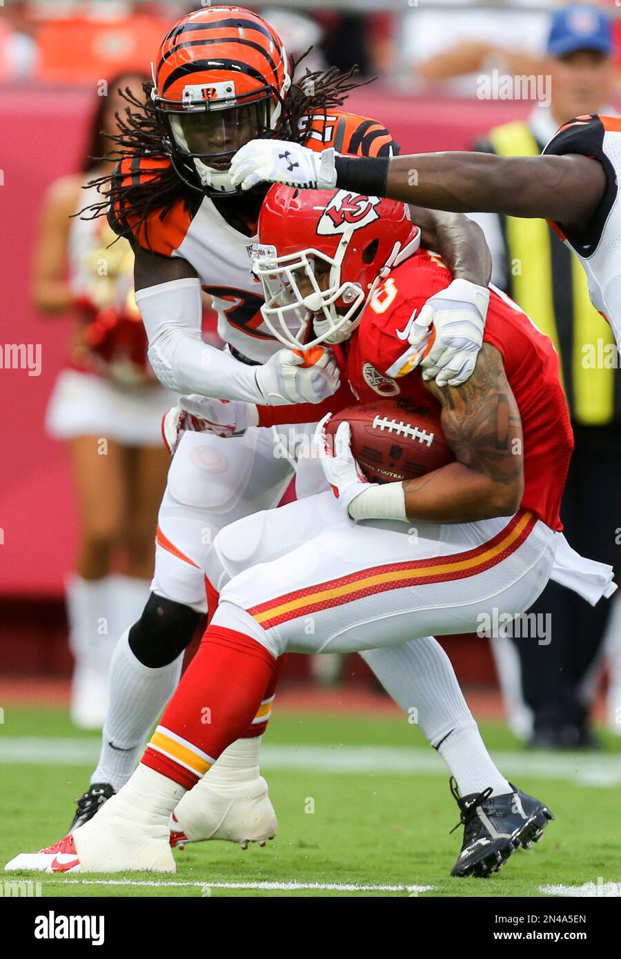 Cincinnati Bengals' Dre Kirkpatrick (27) tackles Kansas City Chiefs ...
