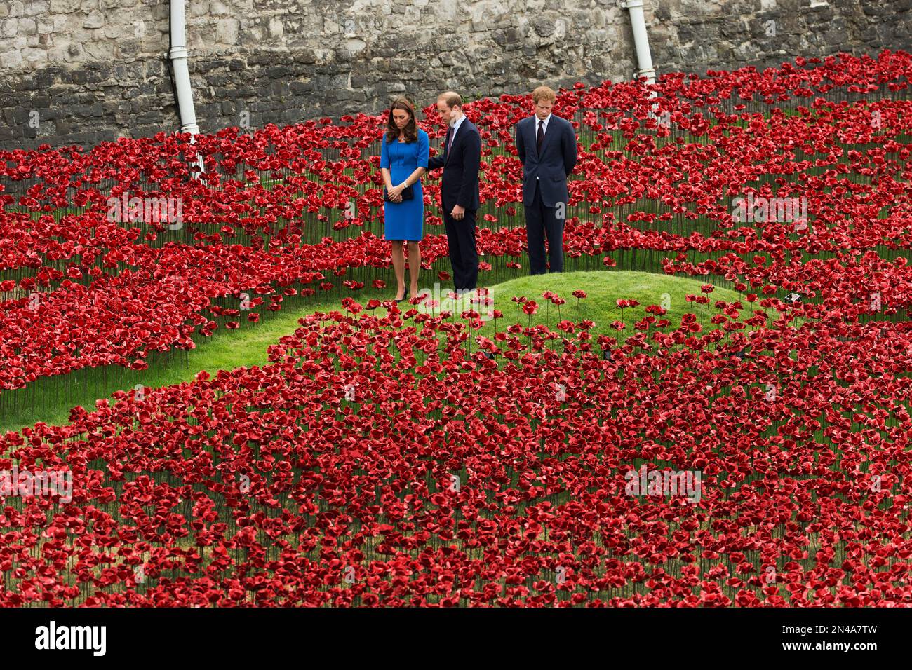 AP10ThingsToSee - Britain's Duke of Cambridge Prince William, center ...